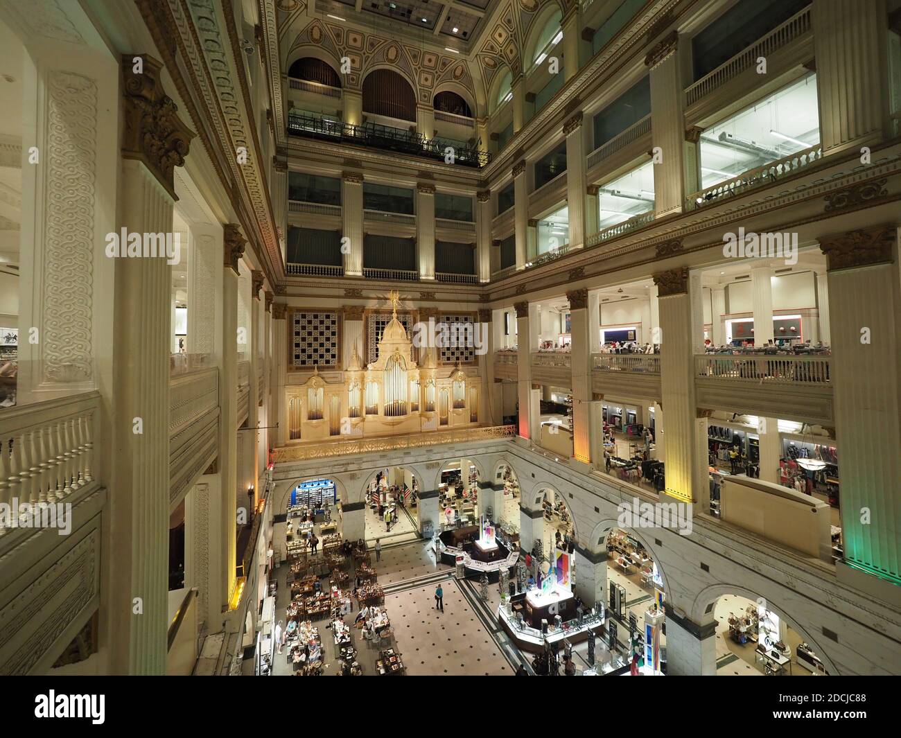 Macys department store inside interior hi-res stock photography and ...