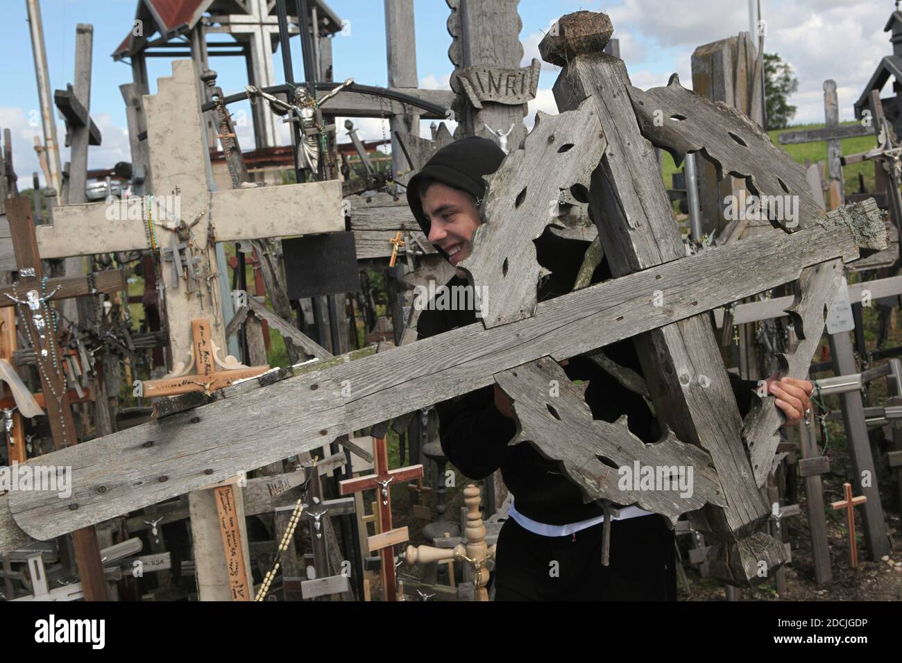 Hundreds small wooden crosses hi-res stock photography and images - Alamy