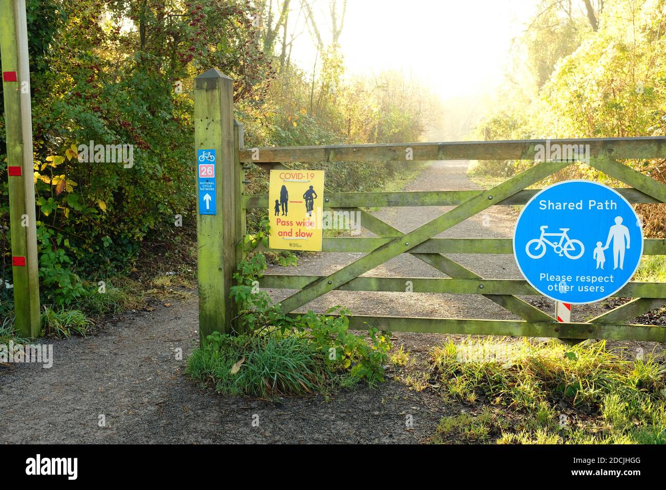 November 2020 - Signs on the Nation Cycle Network route 26 at Yatton ...