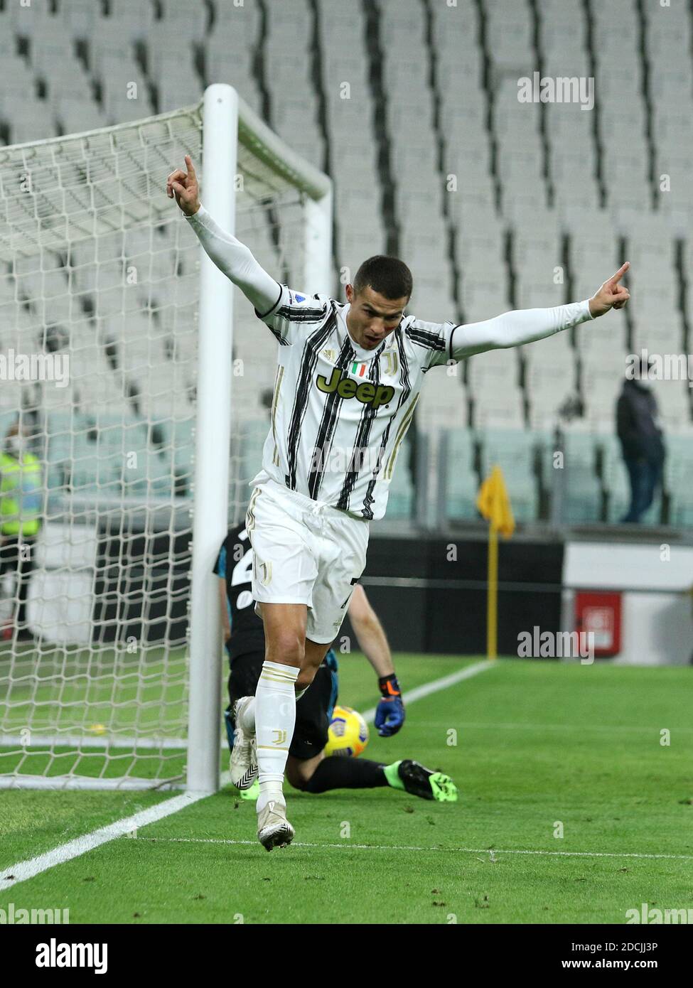 7 cristiano ronaldo juventus goal hi-res stock photography and images ...