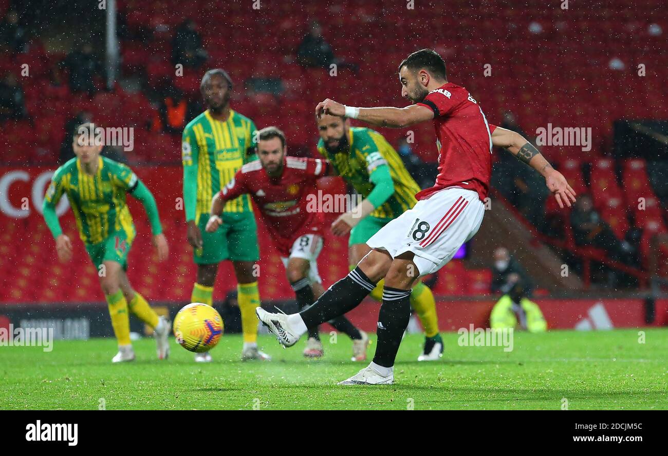 Manchester United's Bruno Fernandes scores his side's first goal of the ...