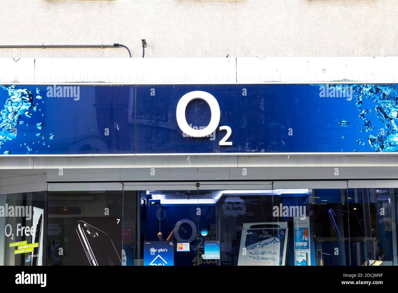 Nurnberg, Germany: the logo of the brand "O2", Nurnberg Stock Photo - Alamy