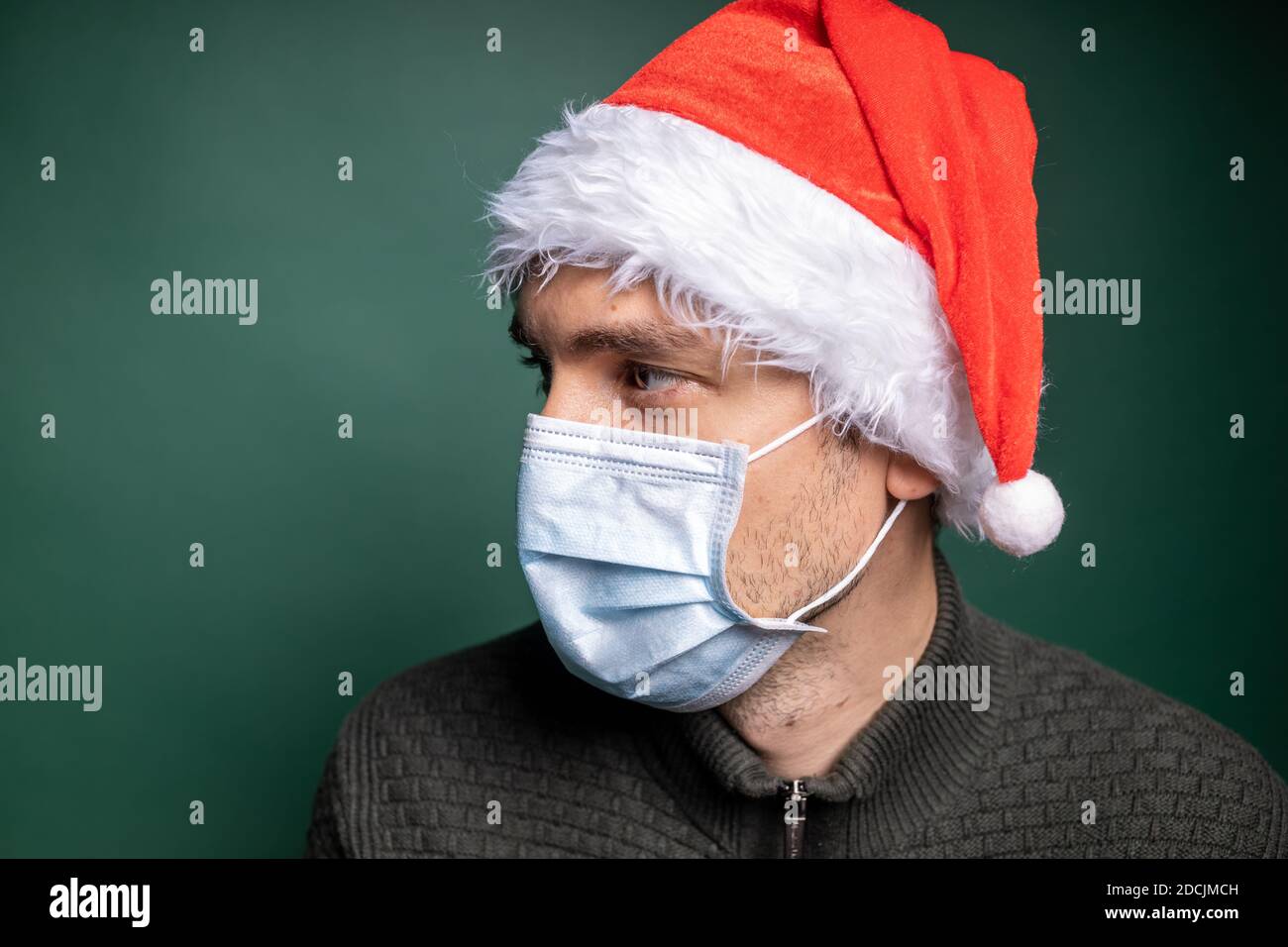 Portrait man santa hat hi-res stock photography and images - Alamy