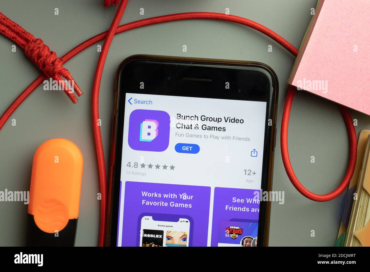 Bunch group video hi-res stock photography and images - Alamy