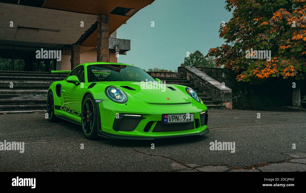 Porsche GT3 RS Static images in the most beautiful time period of the ...