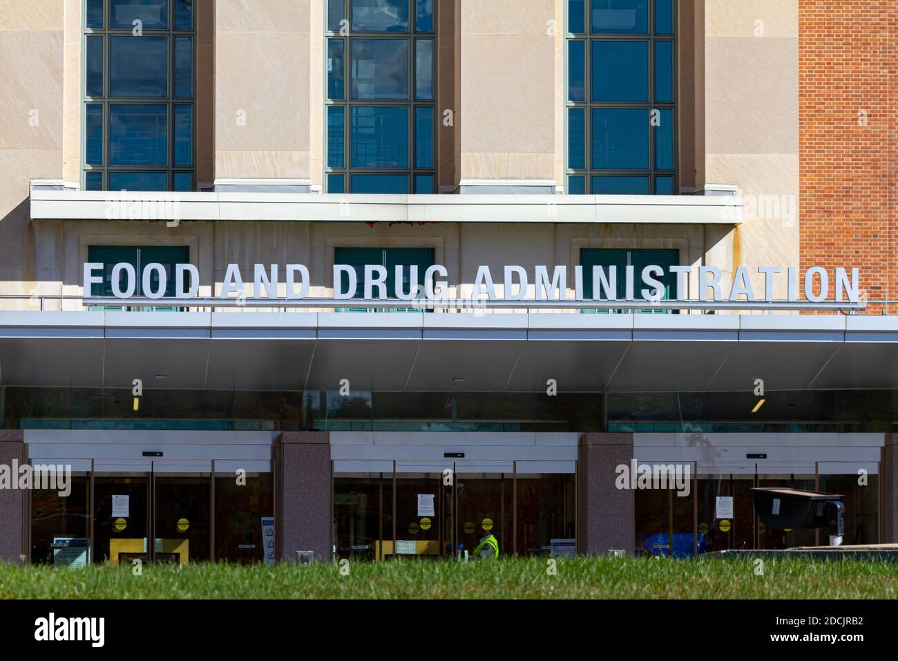 Us fda headquarters hi-res stock photography and images - Alamy