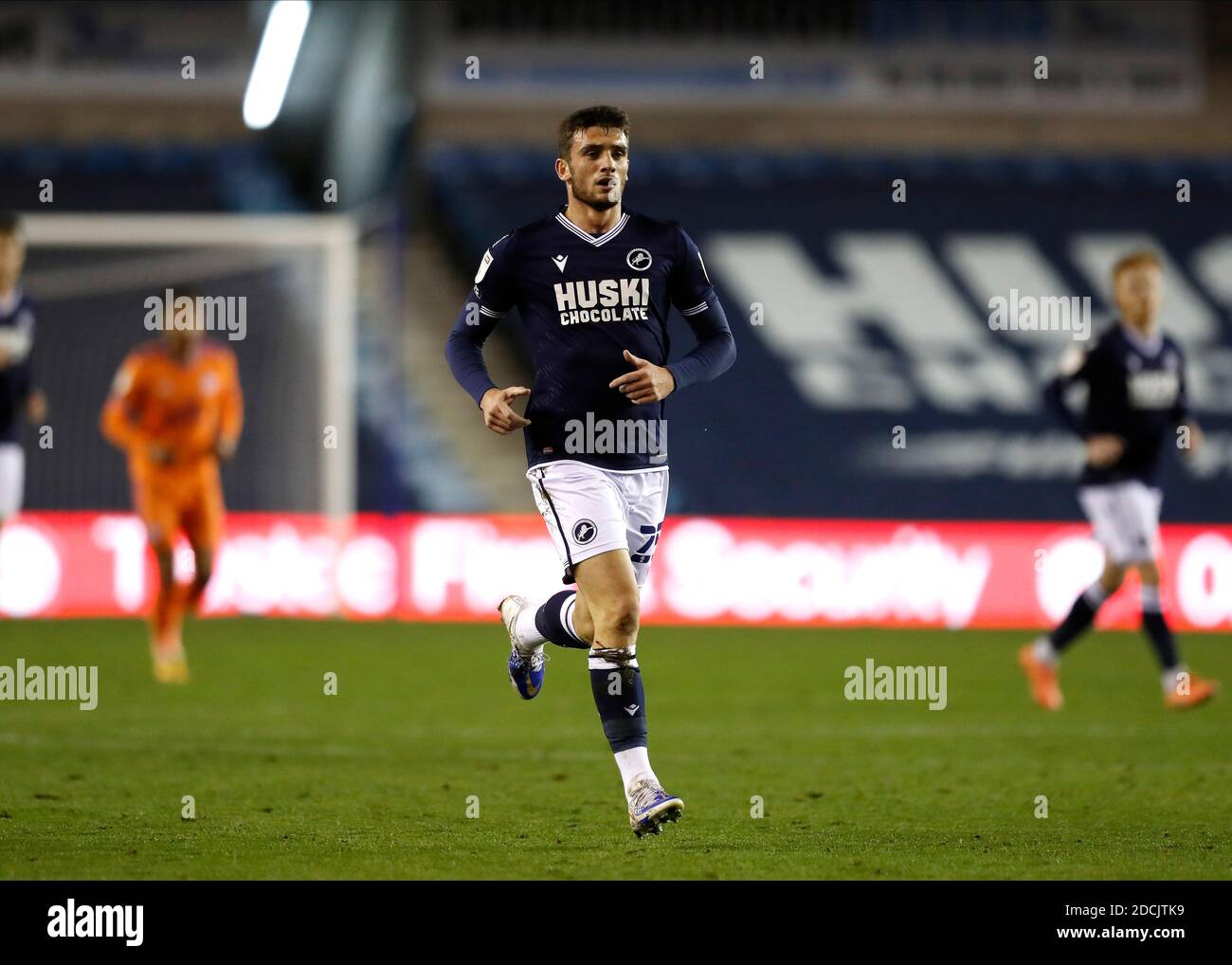 The Den, Bermondsey, London, UK. 21st Nov, 2020. English Championship ...
