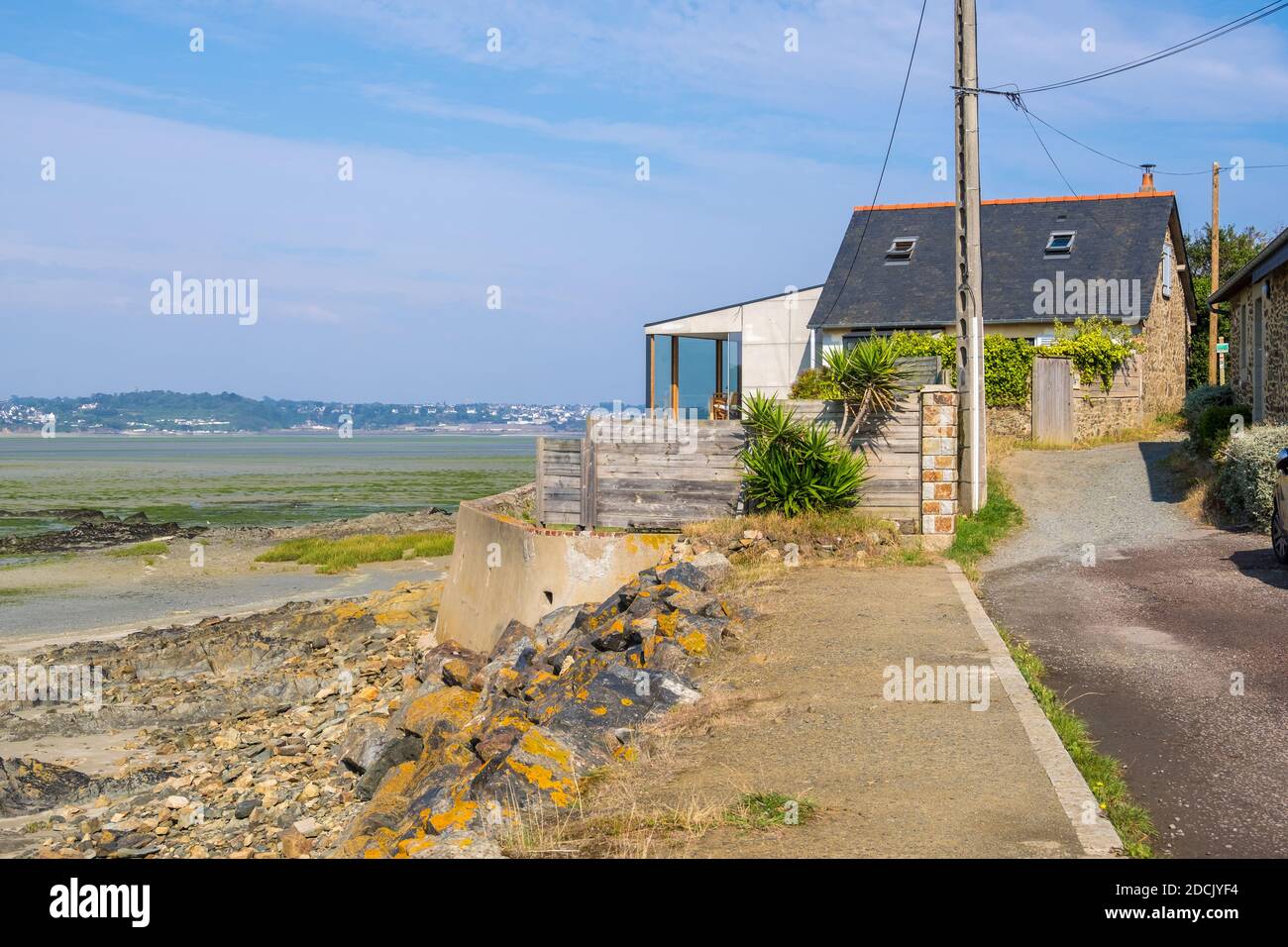 Brittany bay park hi-res stock photography and images - Alamy