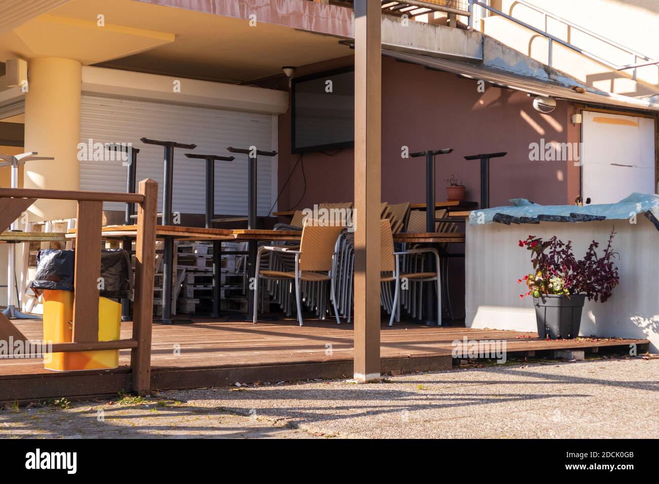 Closed restaurant bar due to coronavirus lockdown and virus pandemic ...