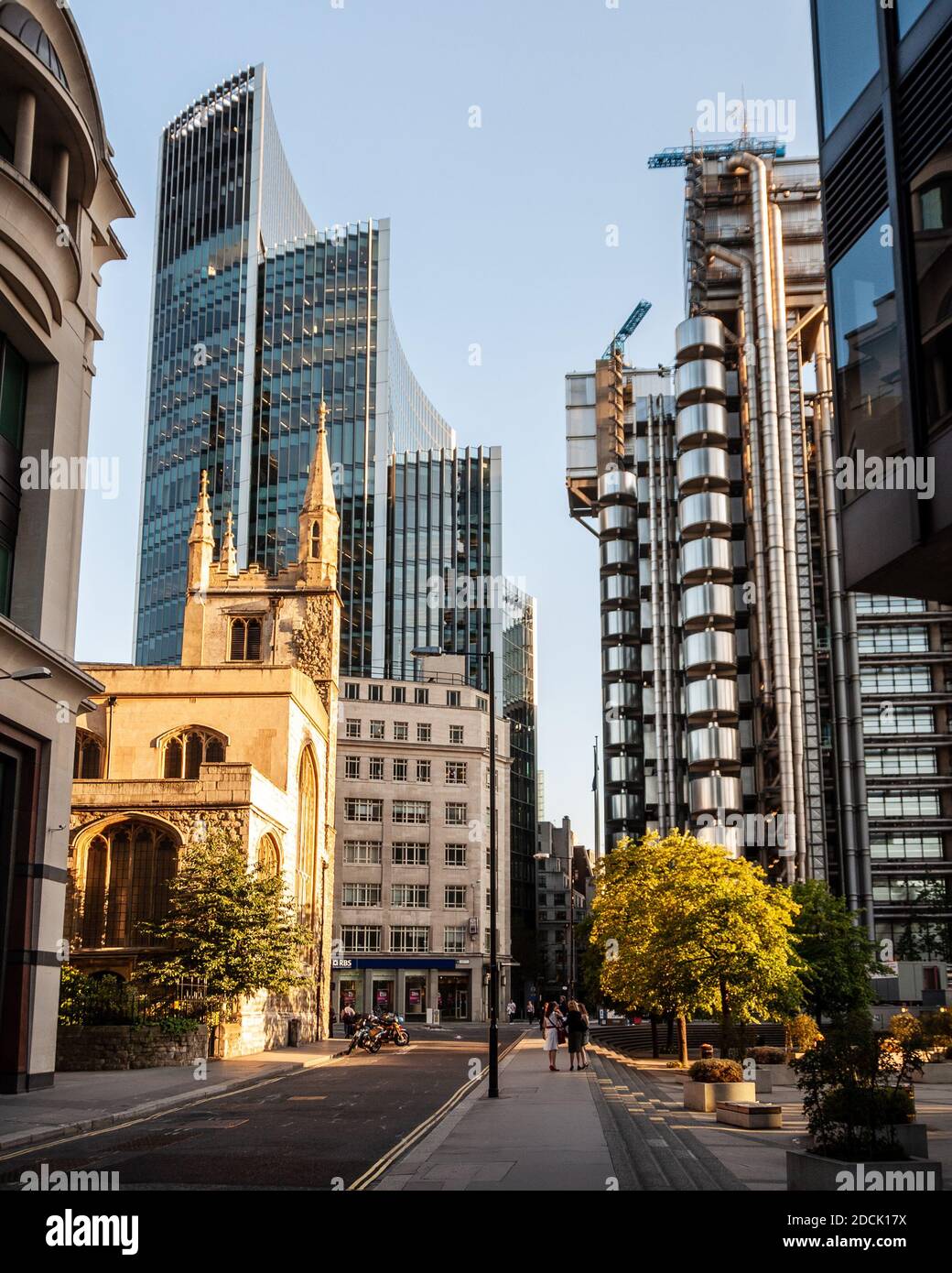 London ec3a city financial district hi-res stock photography and images ...