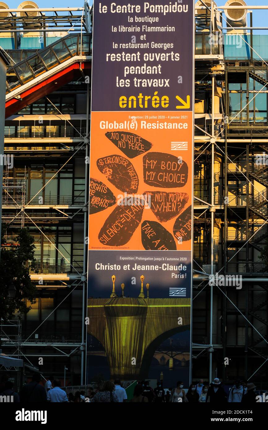 Paris, France - Le Centre Pompidou - Architect: Renzo Piano, ‎Richard ...