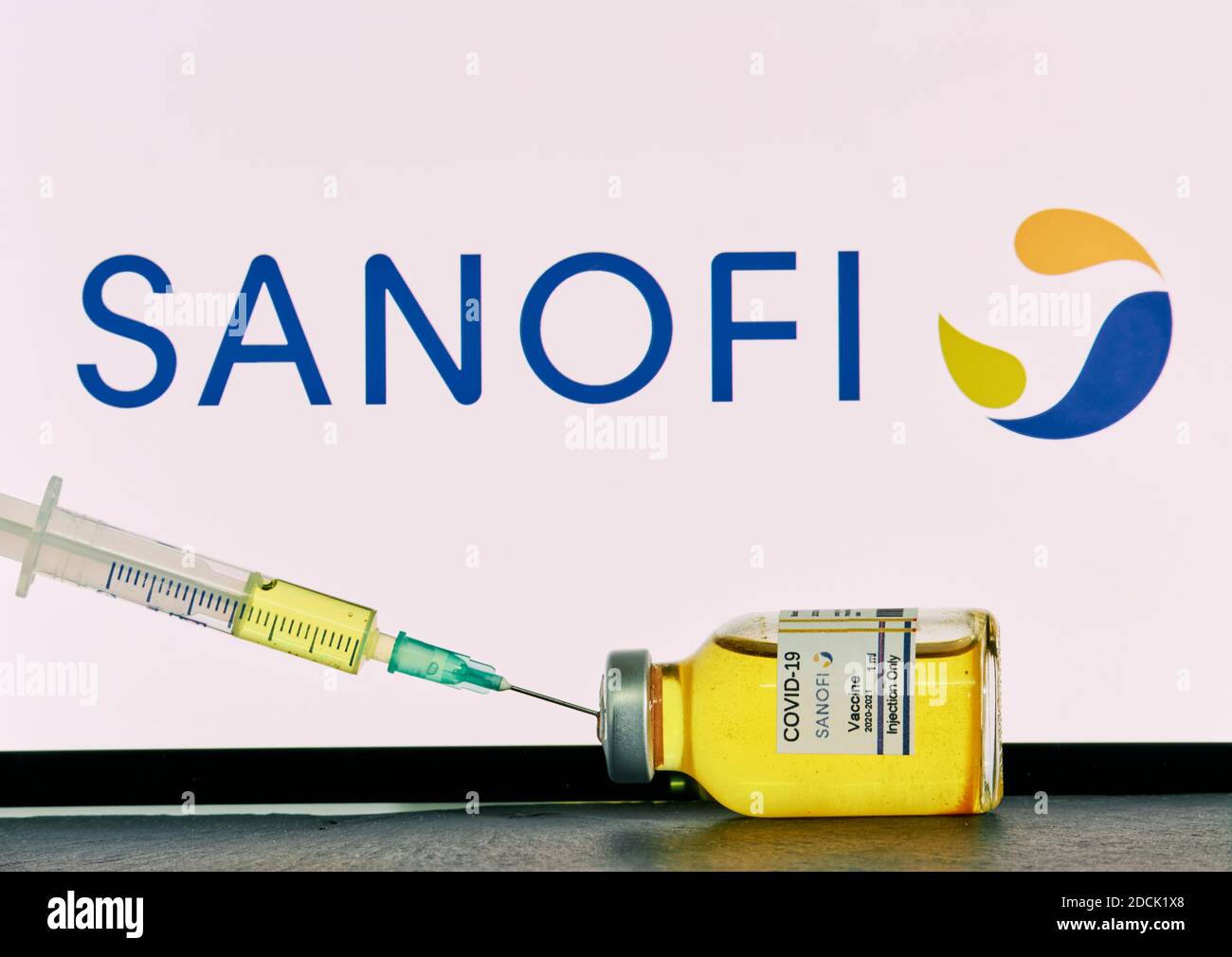 Sanofi new logo hi-res stock photography and images - Alamy