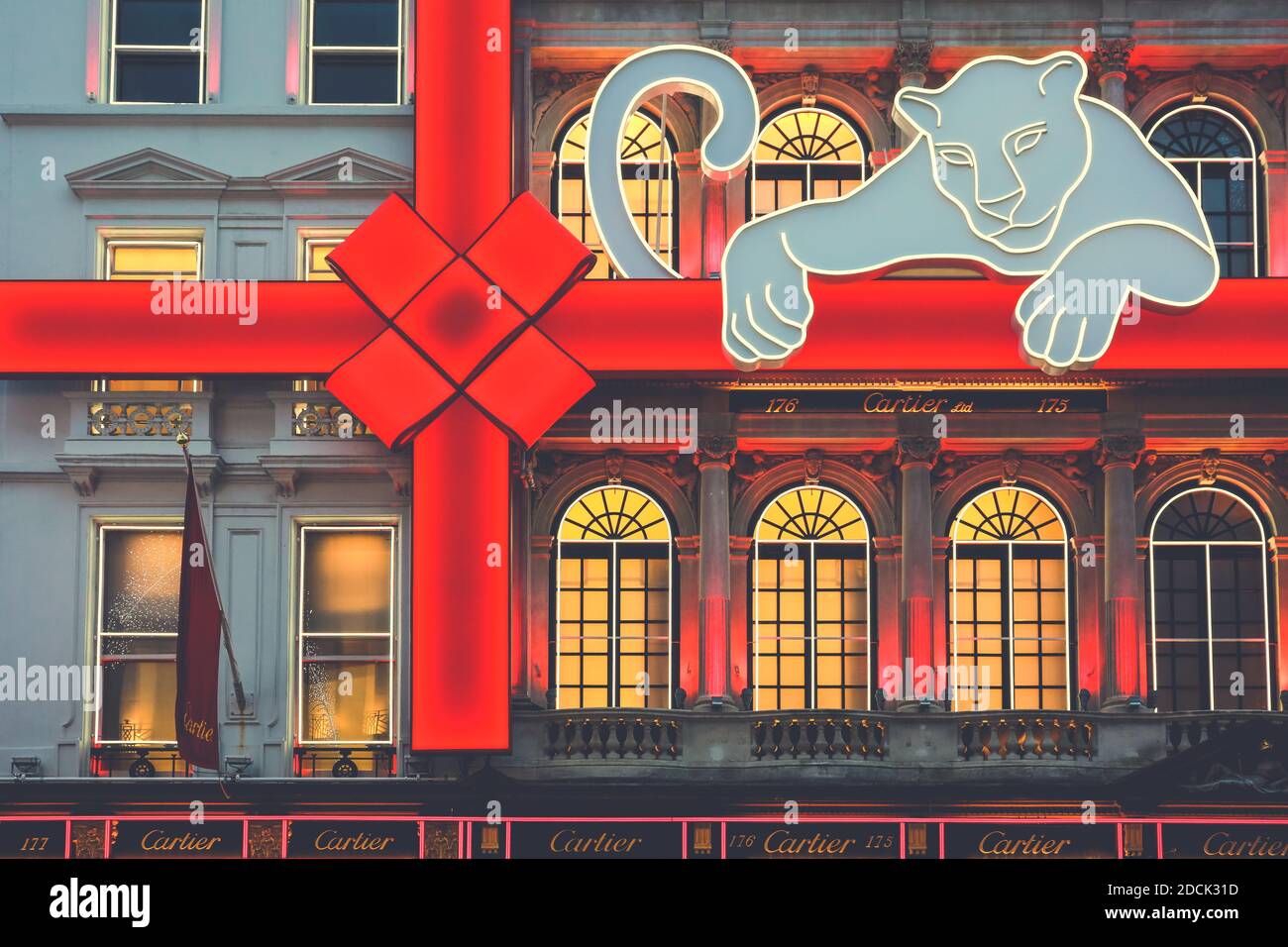 Cartier store in new bond hi-res stock photography and images - Alamy