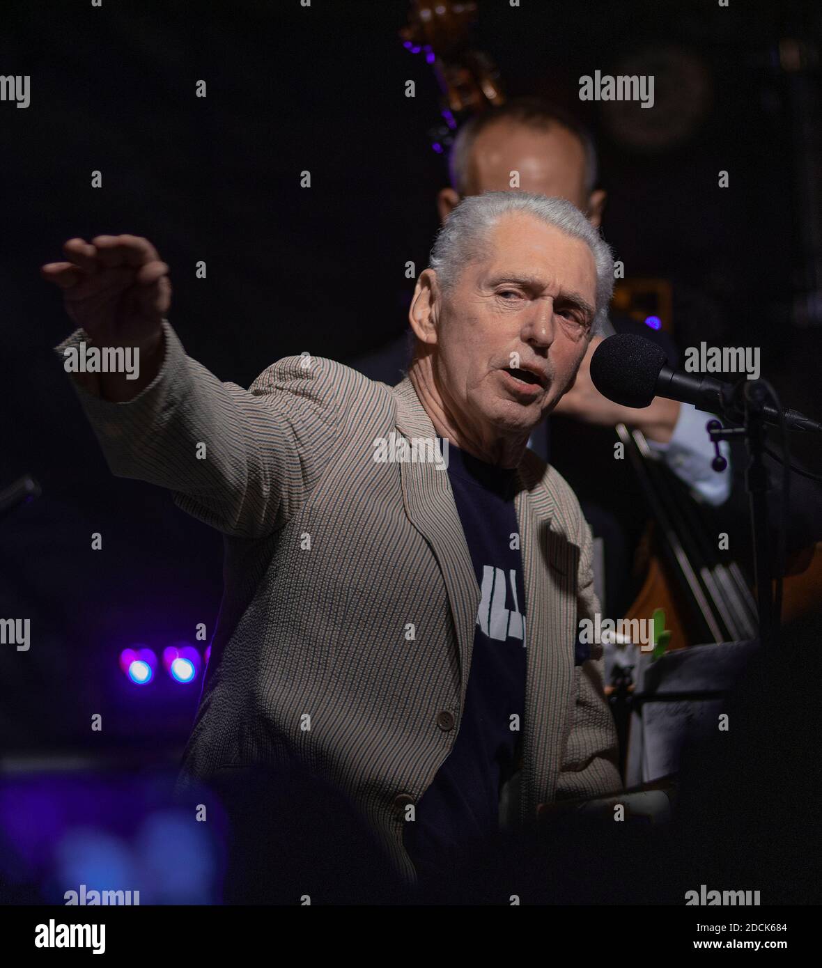 Georgie fame singing hi-res stock photography and images - Alamy