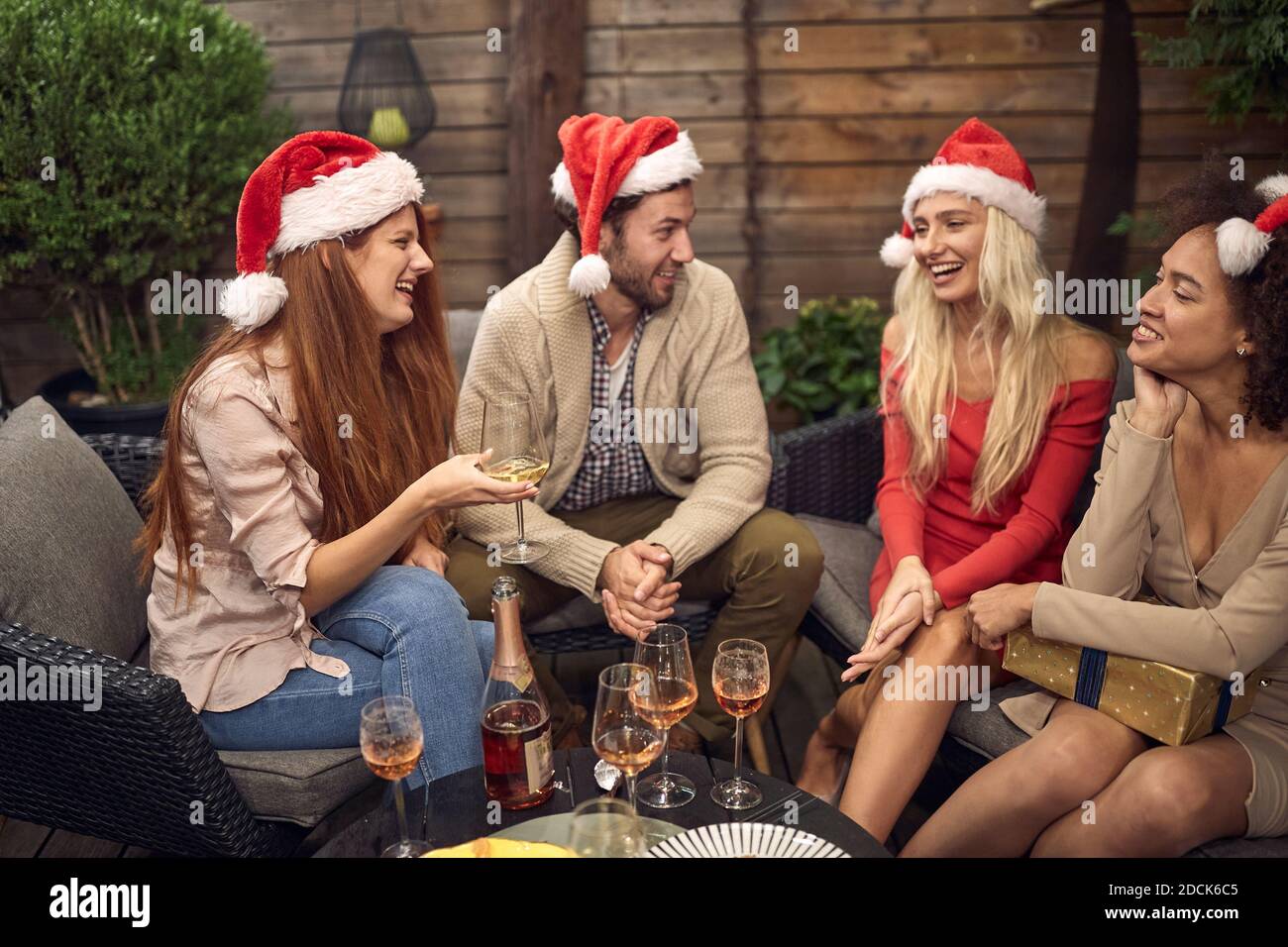Guy flirting hi-res stock photography and images - Alamy