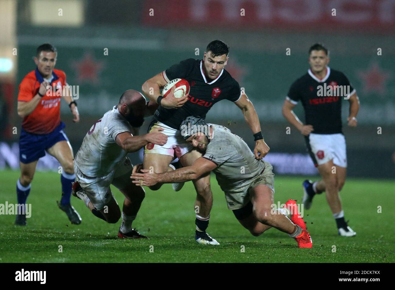 Johnny williams scarlets hi-res stock photography and images - Alamy