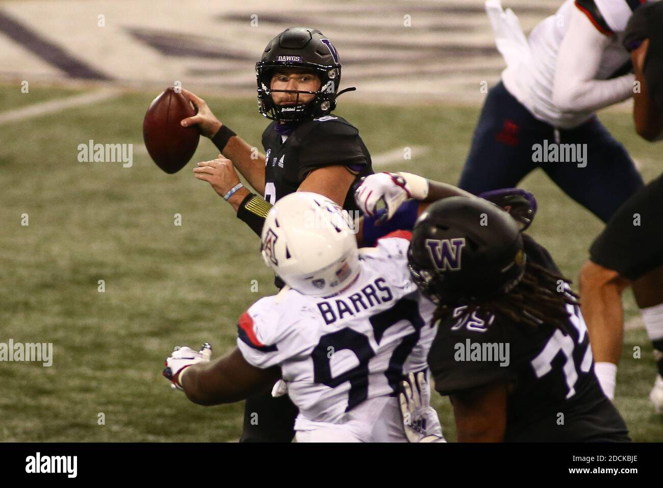 Seattle, WA, USA. 21st Nov, 2020. Washington Huskies quarterback Dylan ...