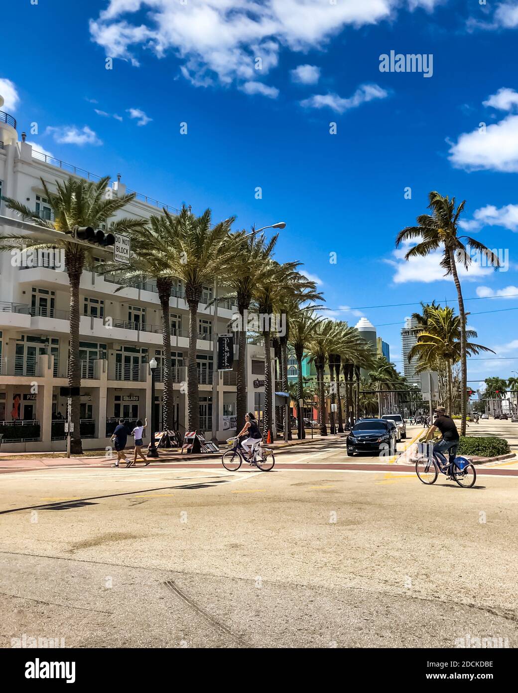 Miami South Beach, Ocean Drive on a beautiful sunny day Stock Photo - Alamy