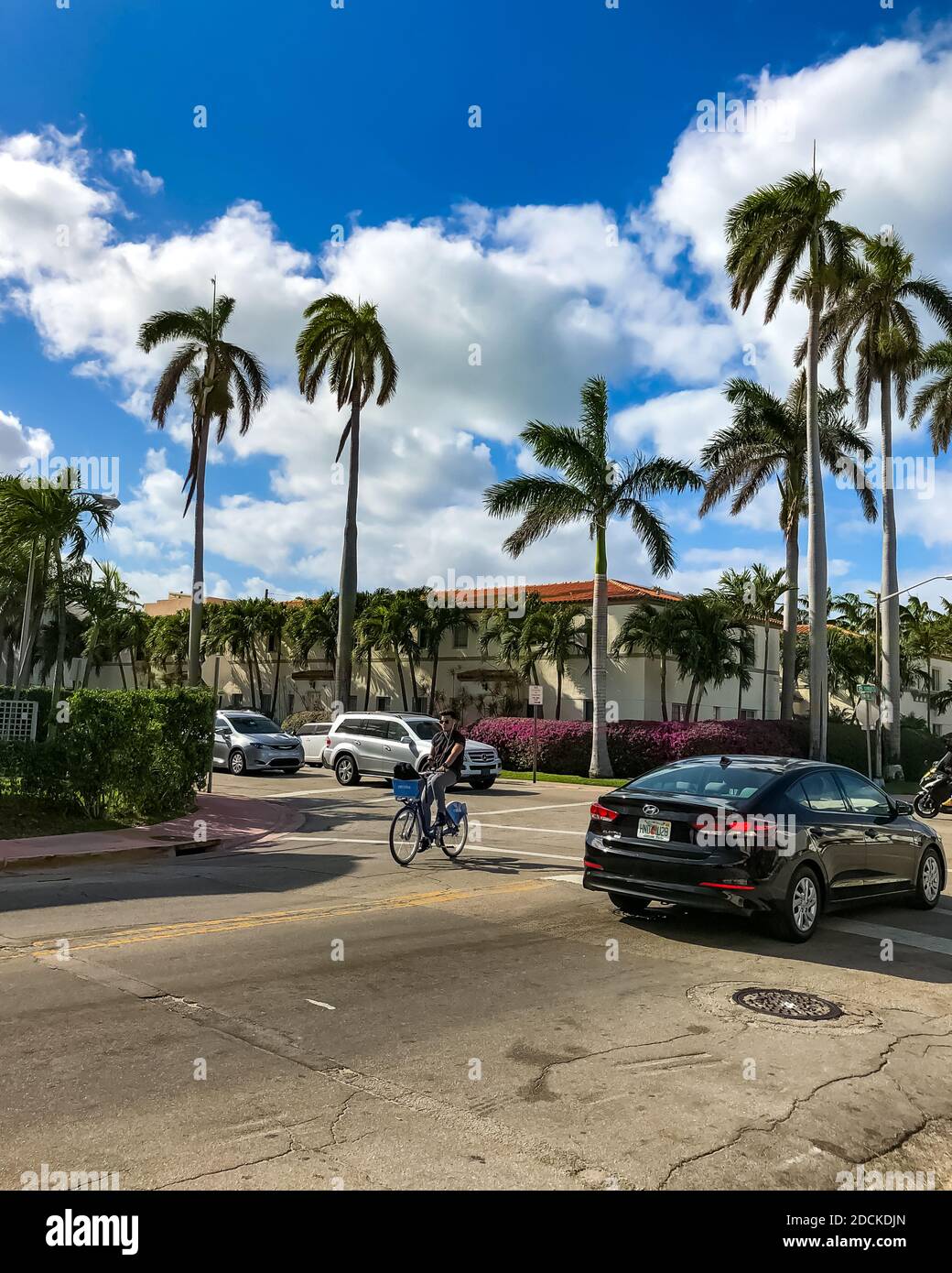 Miami South Beach, Ocean Drive on a beautiful sunny day Stock Photo - Alamy