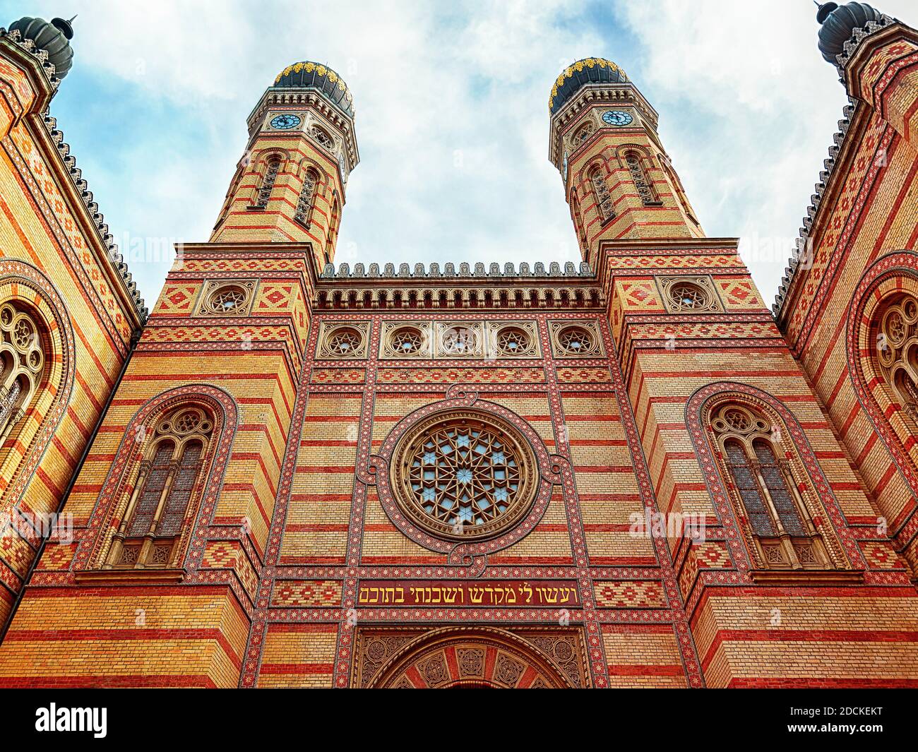 Large synagogue, Nagy Zsinagoga, with rose windows and towers, Moorish ...