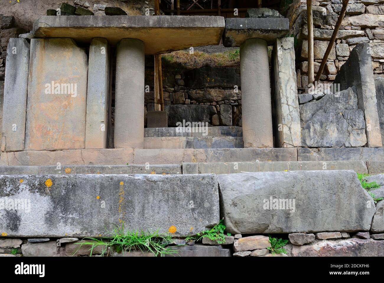 Columns with reliefs in the ruins of Chavin de Huantar, Unesco World ...