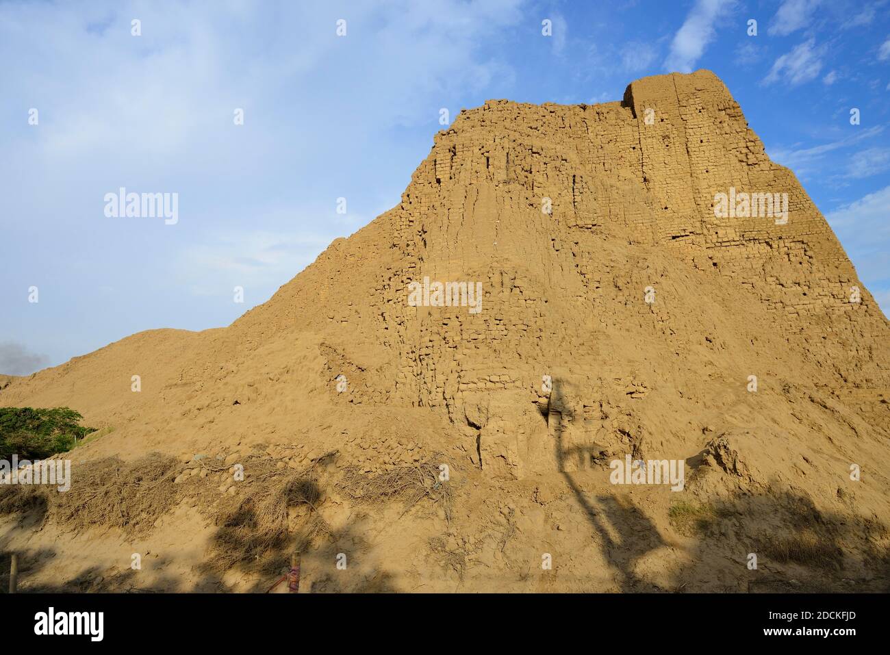 Adobe Brick Pyramid of the Sixin Culture, Sechin Alto, Casma, Ancash ...