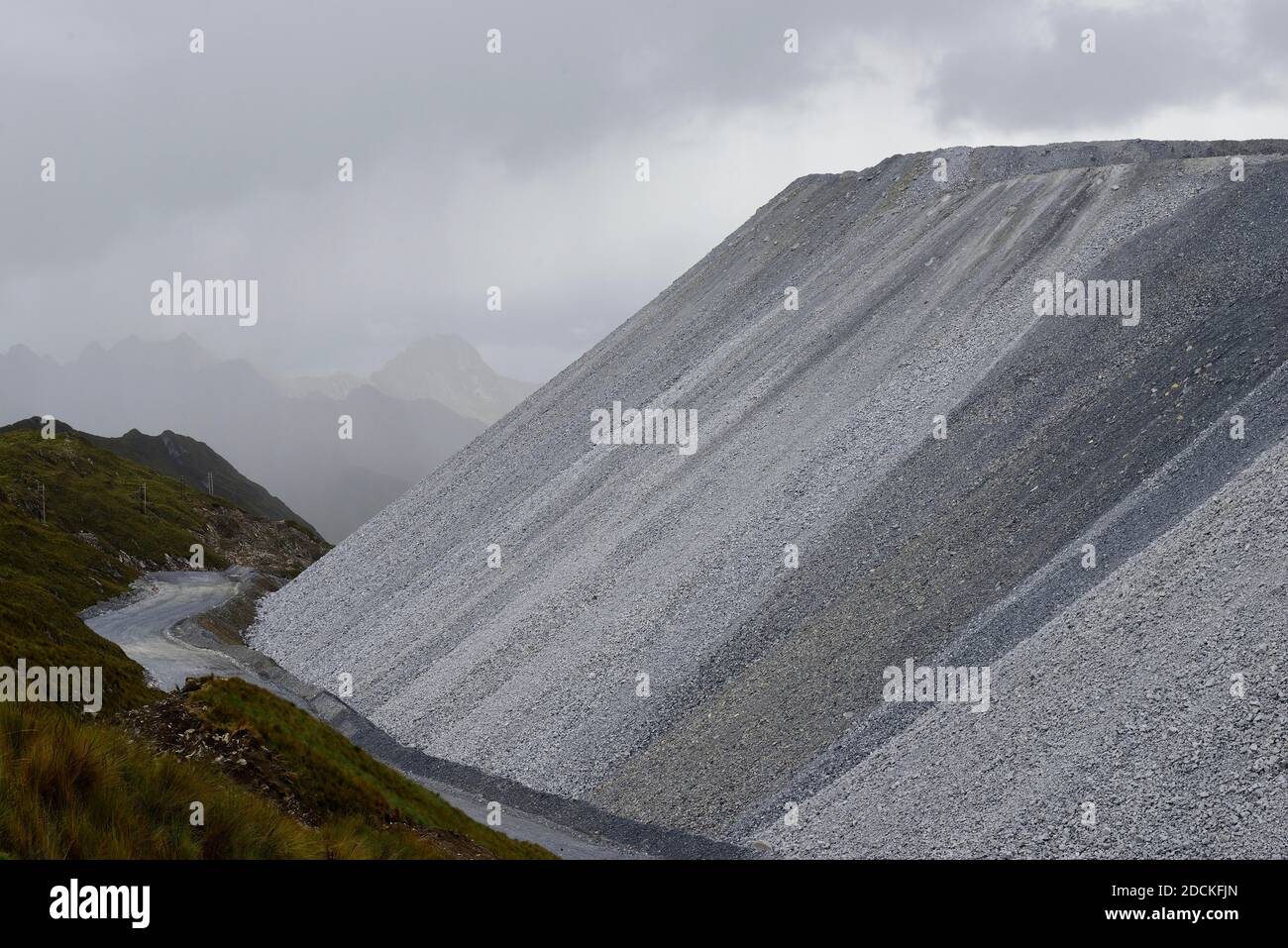 Clearing dumpAntamina, open pit mine for copper, zinc, molybdenum, Ruta ...