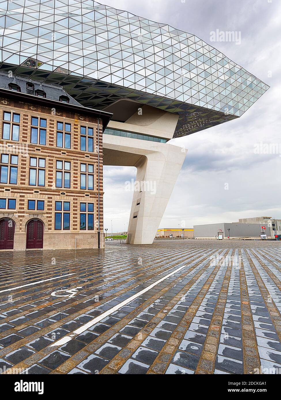 Port House, futuristic harbour house, modern architecture, architect ...