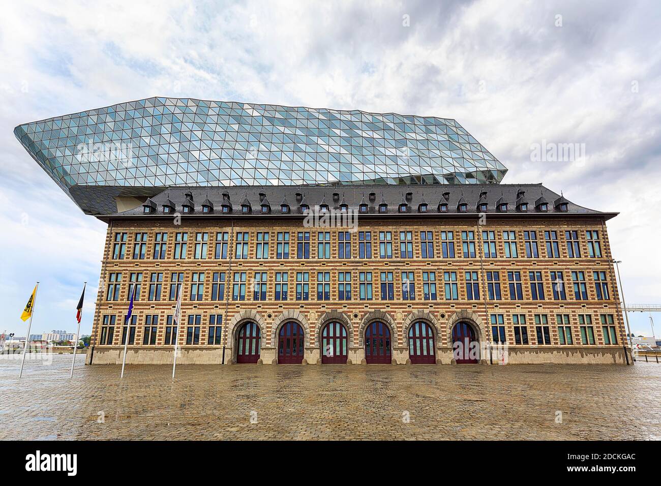 Port House, futuristic harbour house, modern architecture, architect ...