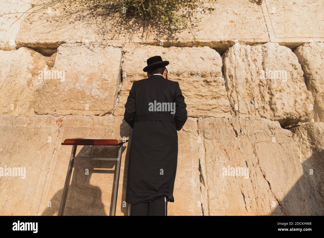 jerusalem-israel. 30-10-2020. A Hasidic boy in traditional clothing ...