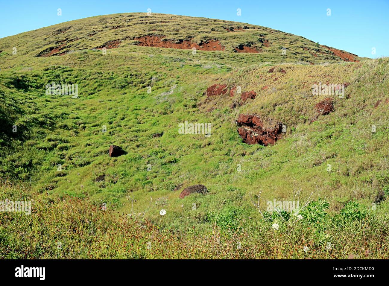 Puna Pau Volcano with Red Scoria Rock, Historic Quarry of Moai Statues ...