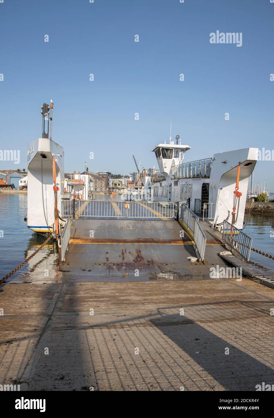 the chain ferry floating bridge between cowes and east cowes on the ...