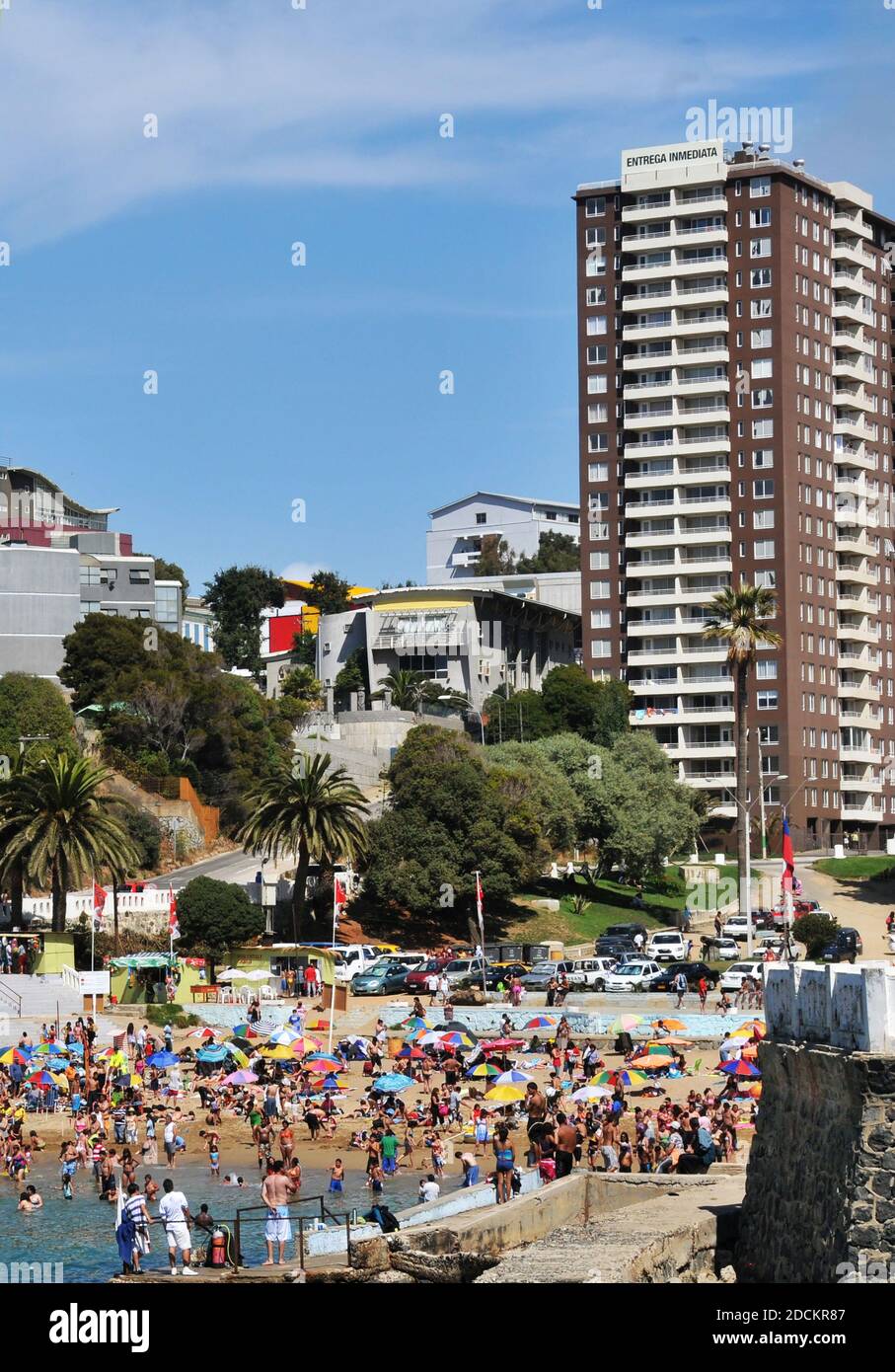 Valparaiso chile beach hi-res stock photography and images - Alamy