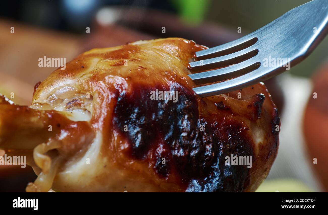 Gammeldags kylling - Pot roast chicken is one of the classic Danish ...