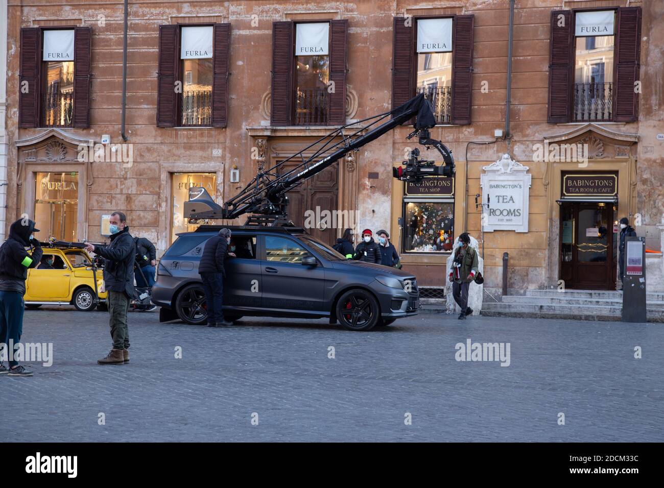 Rome, Italy. 22nd Nov, 2020. Tom Cruise on the set of the Spanish Steps ...