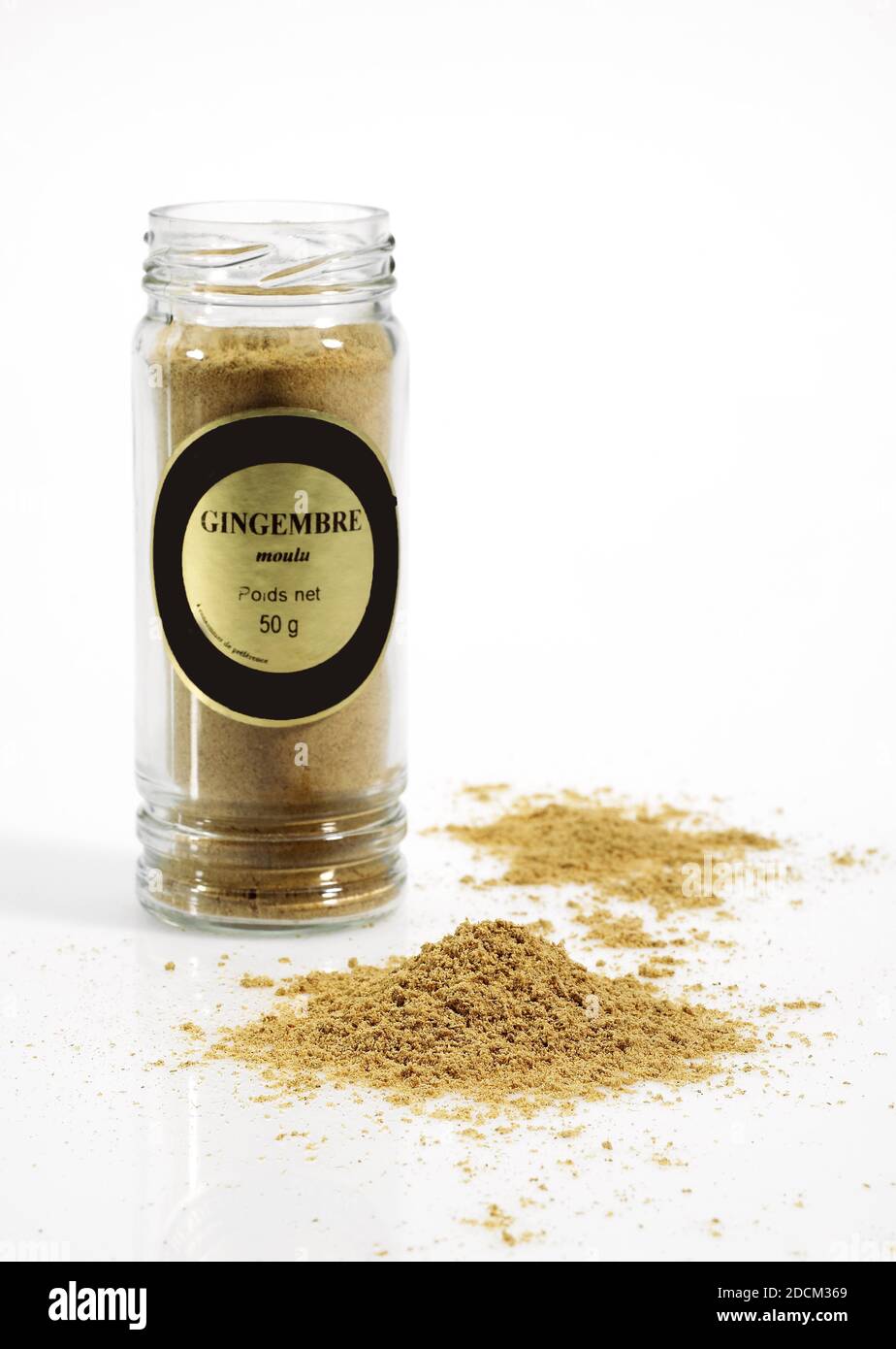 Ginger zingiber officinale powder hi-res stock photography and images ...