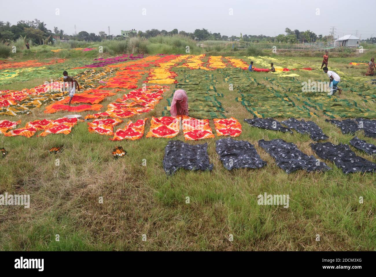 Dyeing industry bangladesh hi-res stock photography and images - Alamy