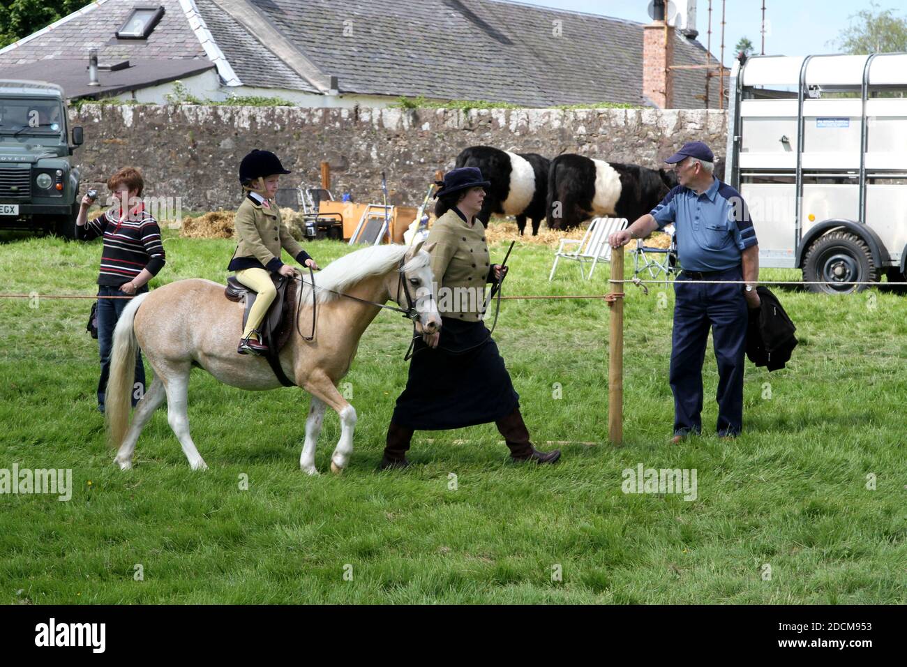 Straiton village show hi-res stock photography and images - Alamy