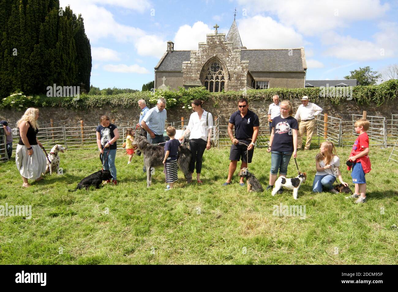 Straiton village show hi-res stock photography and images - Alamy