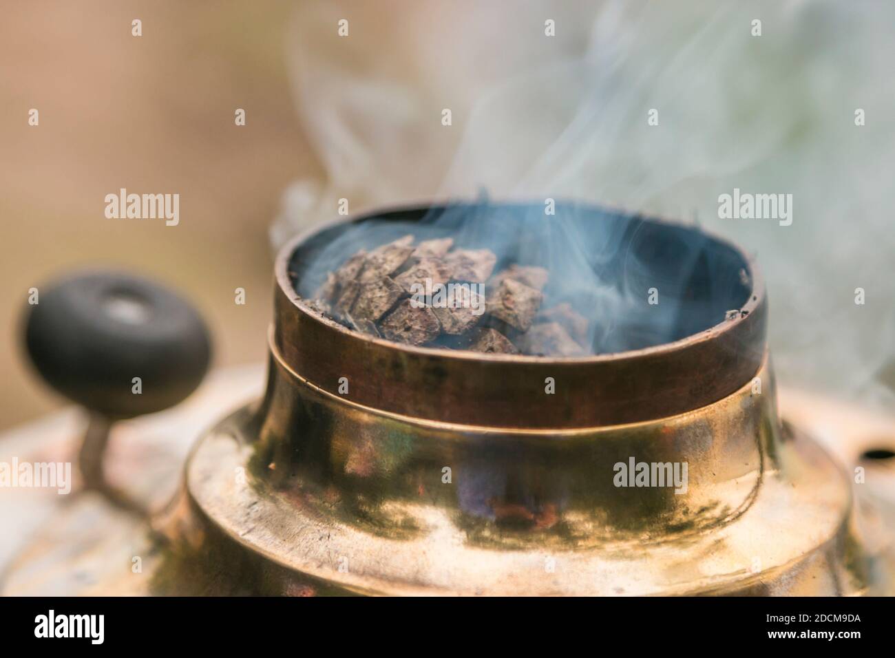 Fire samovar hi-res stock photography and images - Alamy