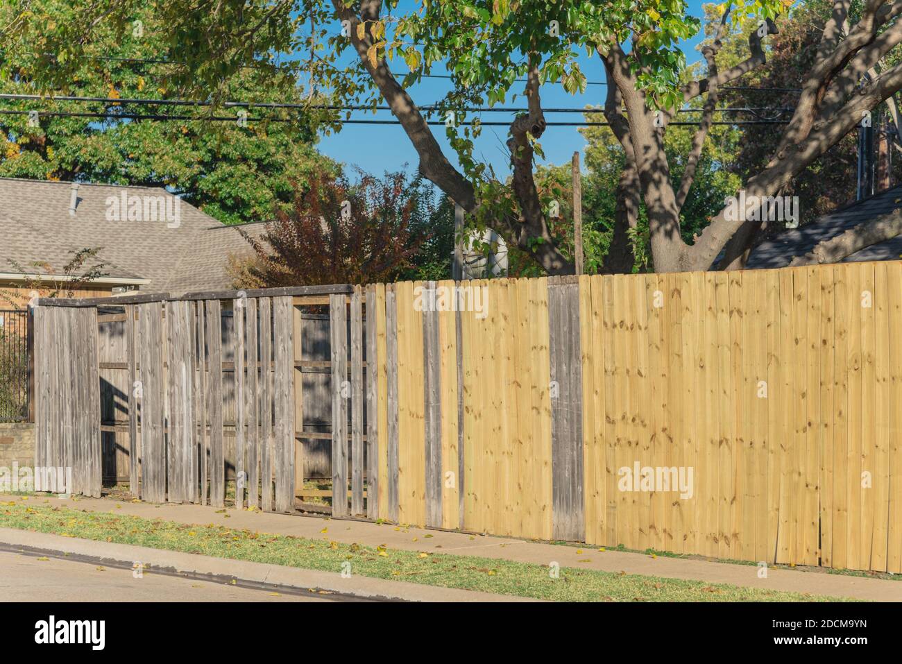 Broken Picket Fence High Resolution Stock Photography and Images - Alamy