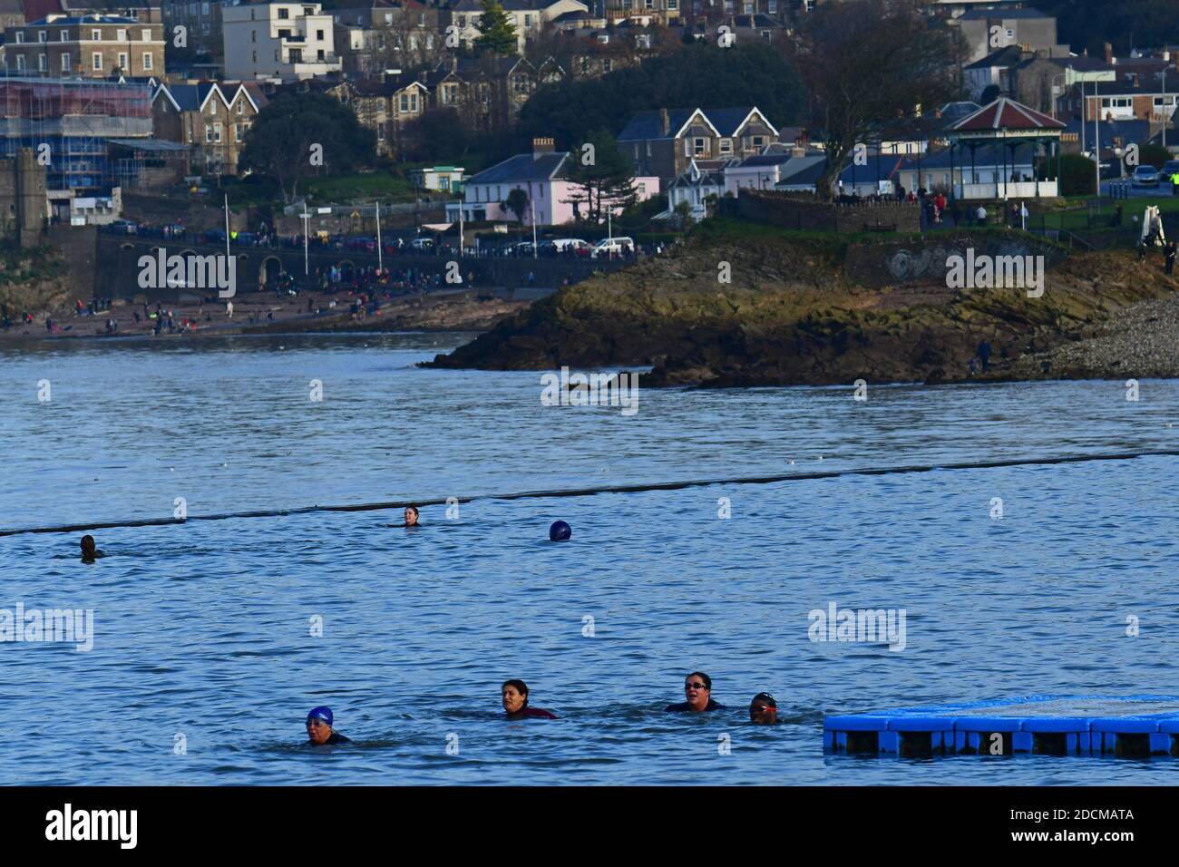 Clevedon, Somerset, UK. 22nd Nov, 2020. UK Weather, early morning swim ...
