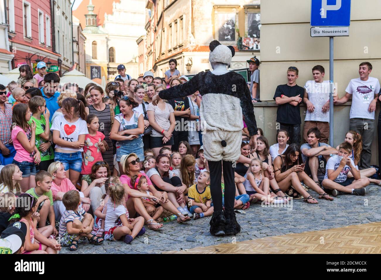 Panda costume hi-res stock photography and images - Alamy