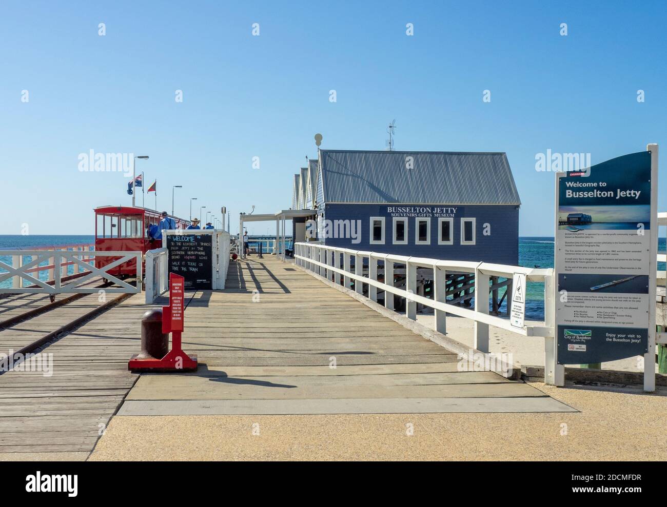 Wooden Busselton Jetty and Stocker Preston Express jetty train ...