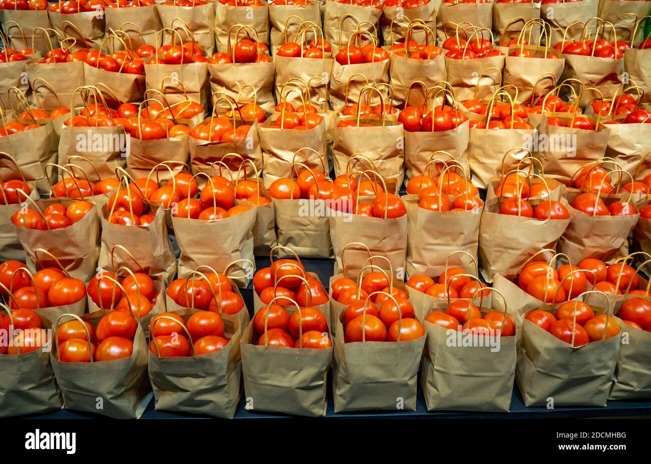 Prepack prepacked pre pack packed hi-res stock photography and images ...