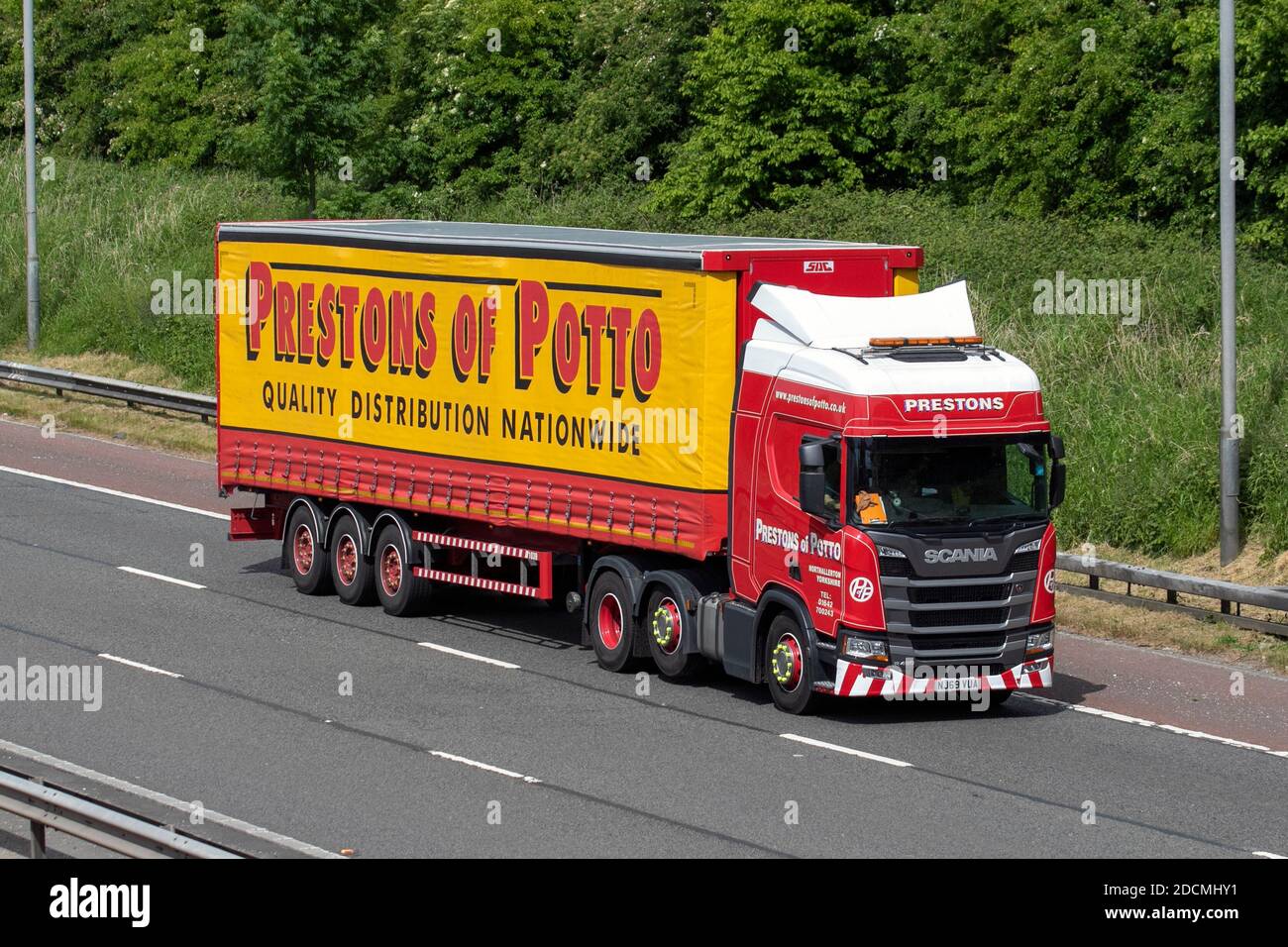 Prestons of Potto Haulage delivery trucks, lorry, heavy-duty vehicles ...
