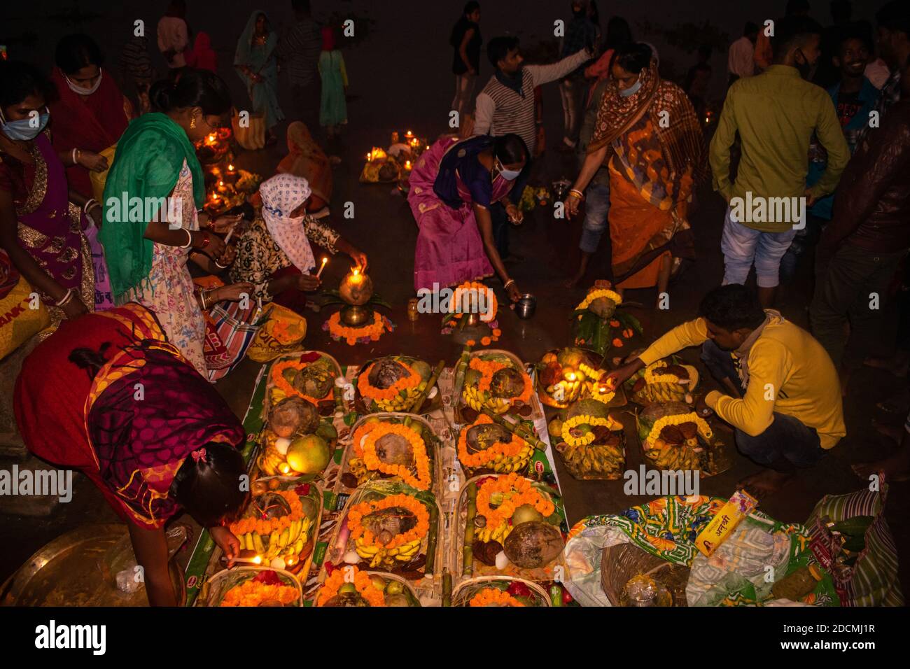 Kalyani, India. 21st Nov, 2020. A vedic festival of Hindus dedicated to ...