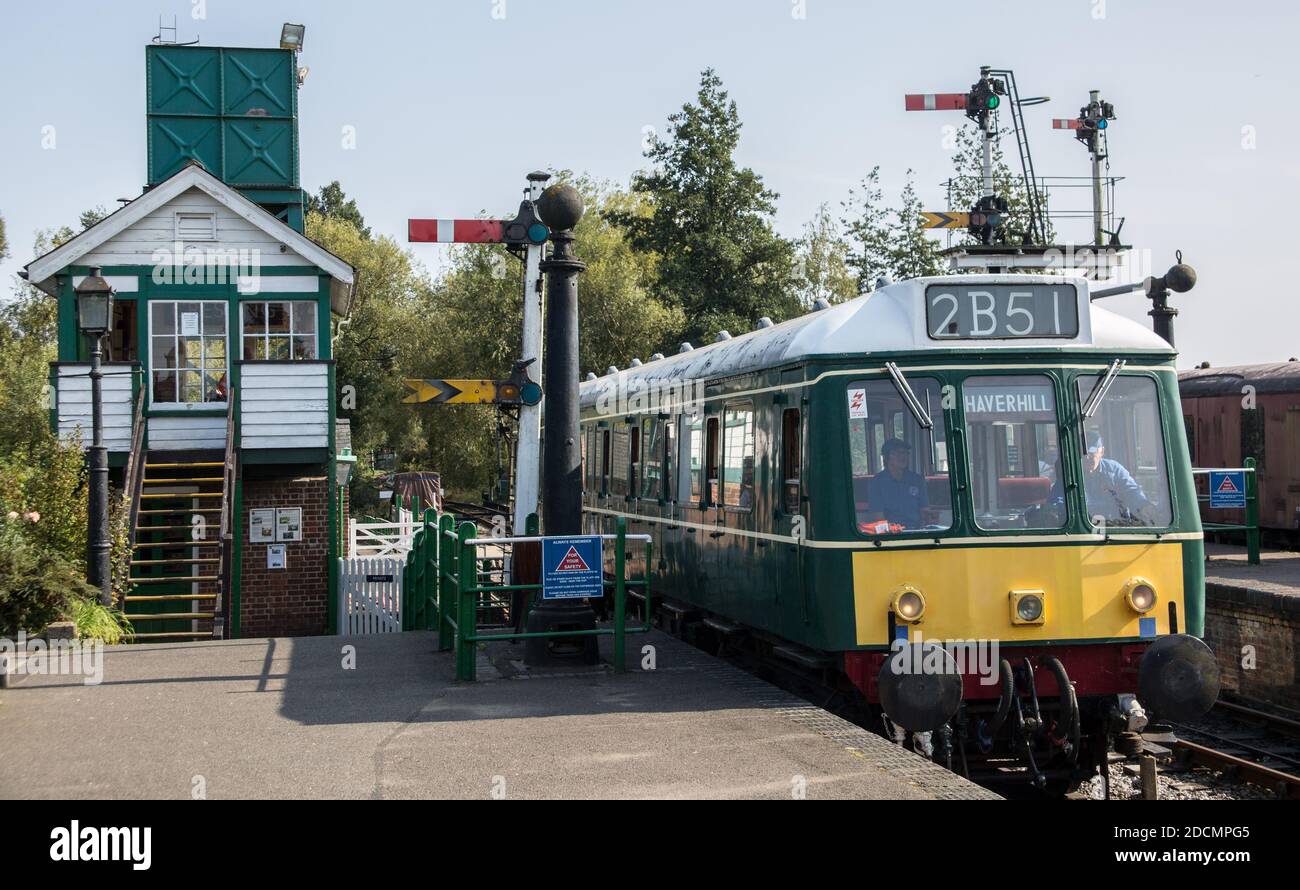 W55033 is a class 121 vehicle which was built by Pressed Steel Limited ...
