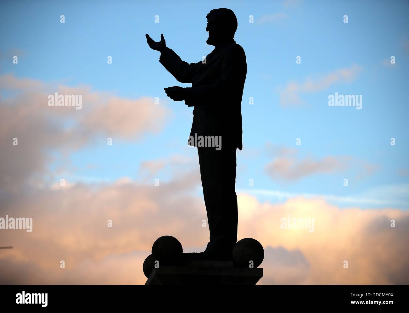 Statue of jimmy hill outside ricoh arena hi-res stock photography and ...