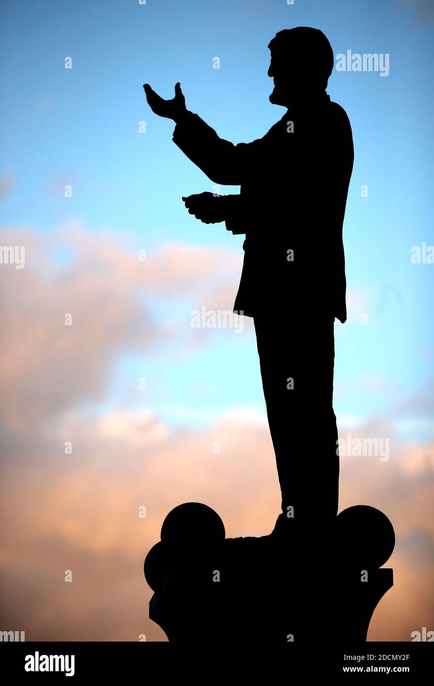Statue of jimmy hill outside ricoh arena hi-res stock photography and ...
